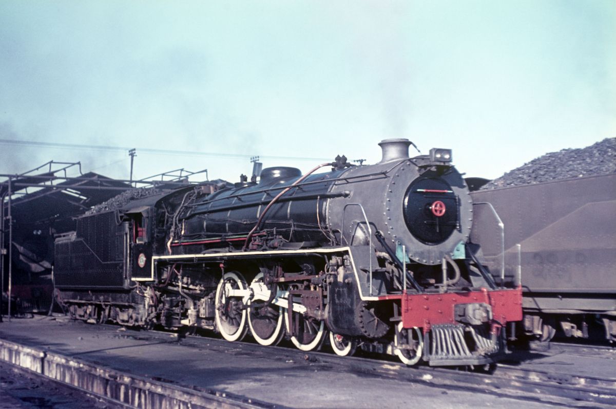 Contributions Locomotive History